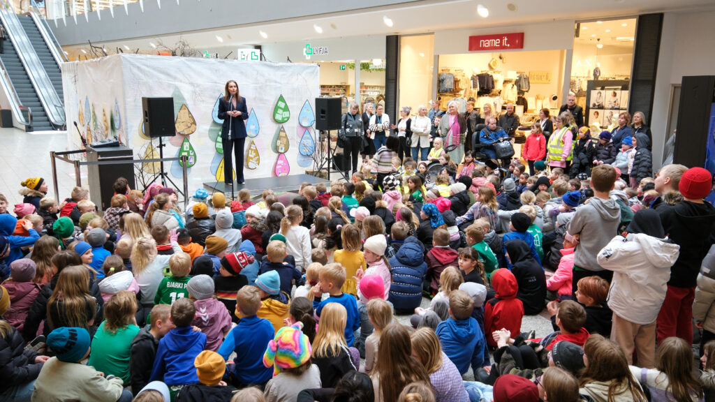 Children's Cultural Festival in Iceland - Water Drop Cultural Project